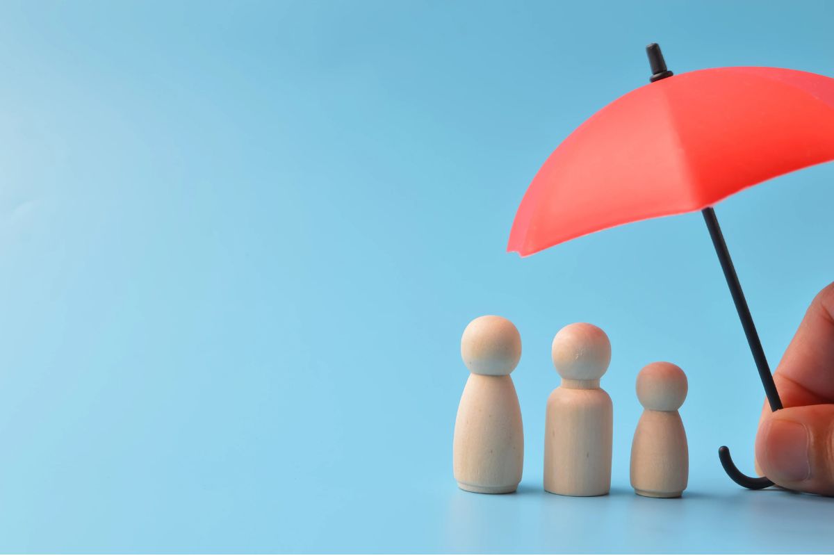 What is Universal Life Insurance? Choose VUL or IUL?